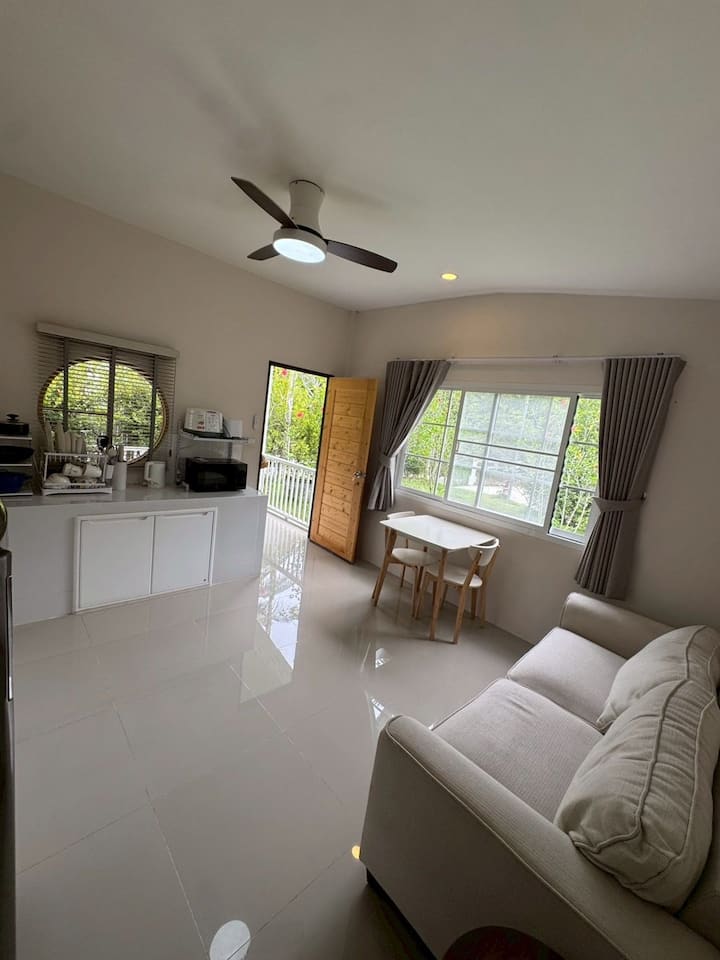 Modern Quiet House With Smarttv Fast Wifiworkspace - Ko Pha Ngan