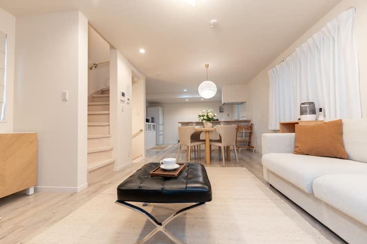 免费停车｜整栋3ldk｜屋顶露台｜6床8人｜涩谷8分新宿10分｜永福町站6分｜便利店1分｜99㎡ - Chofu