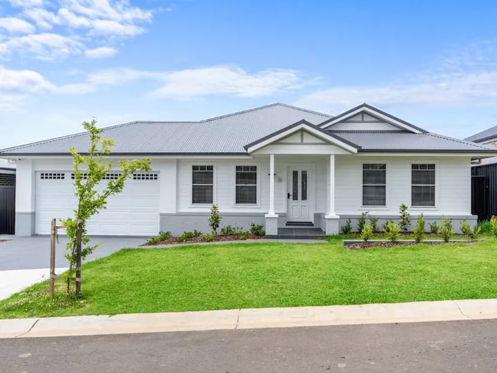 Beautiful Big House In Tahmoor - Buxton, Australia