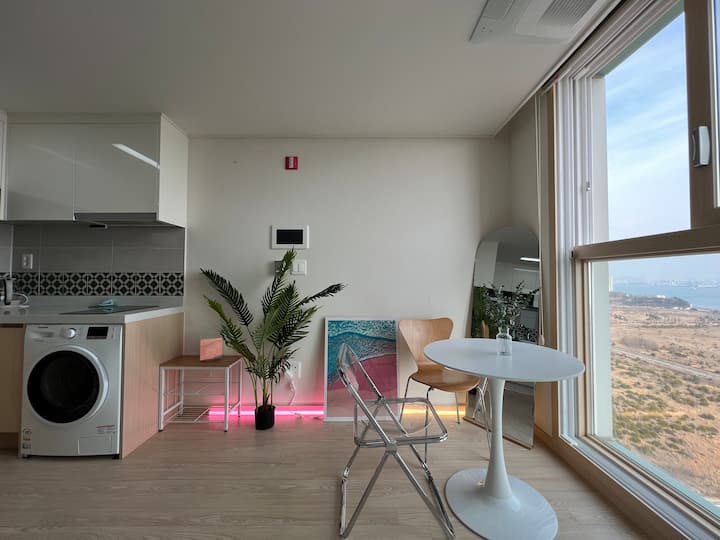 [New] 고층 오션뷰, 선셋 가득한 모던한 객실 - Seoul Incheon Airport (ICN)