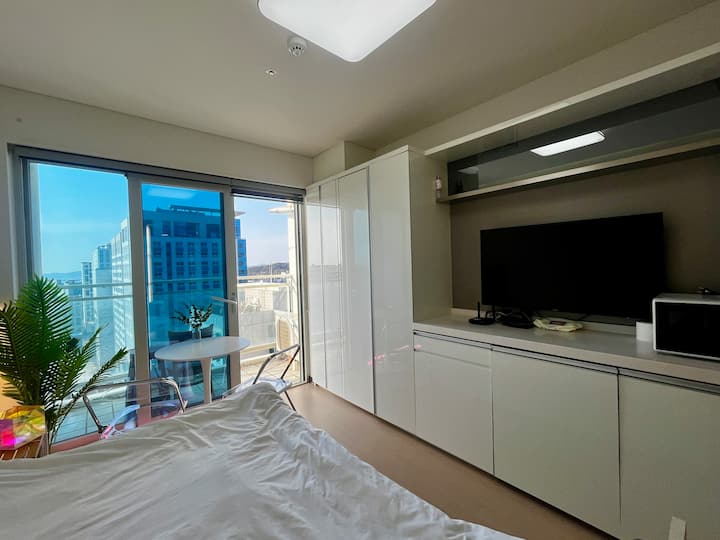 [New] 고층 오션뷰, 선셋 가득한 모던한 객실 - Seoul Incheon Airport (ICN)