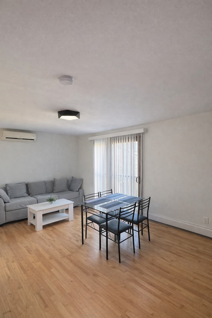 Luxury Apartment With Free Parking, Near T - Cambridge