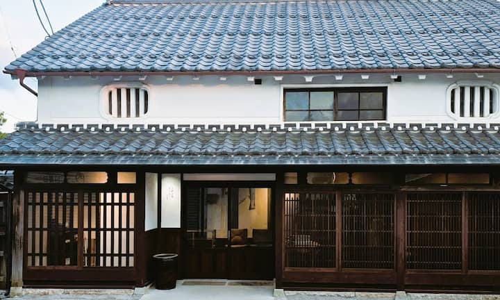 [吹抜け土蔵のお風呂] 1棟貸の古民家宿 阡陌 Senpaku「阡」sen - 丹波篠山市