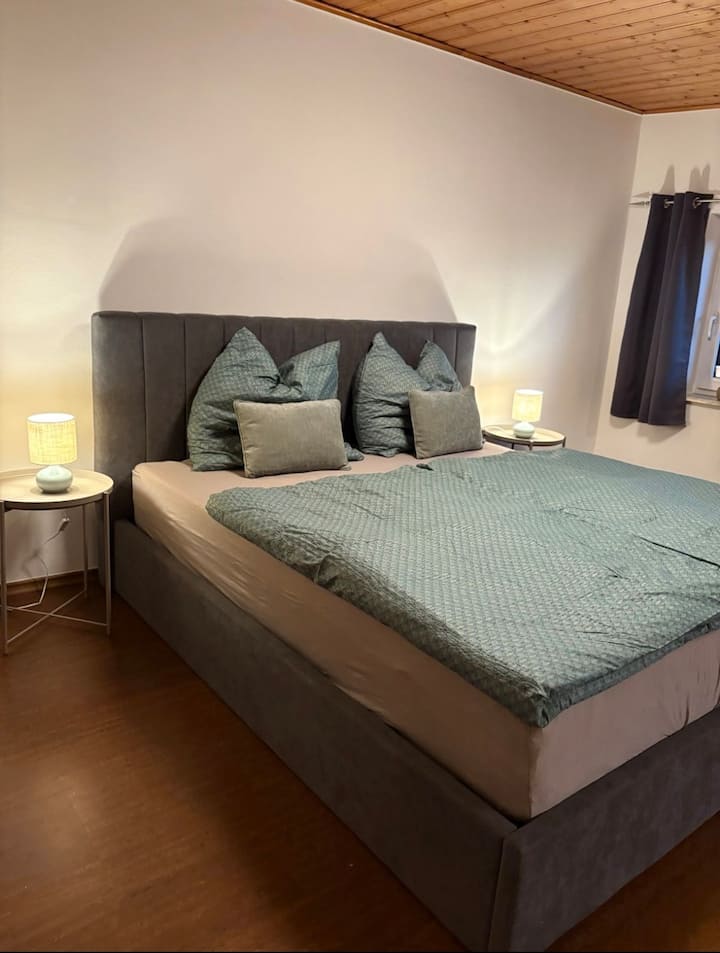 Zimmer Sole, Mit Dachterrasse Und Rotlichtkabine! - Habischried