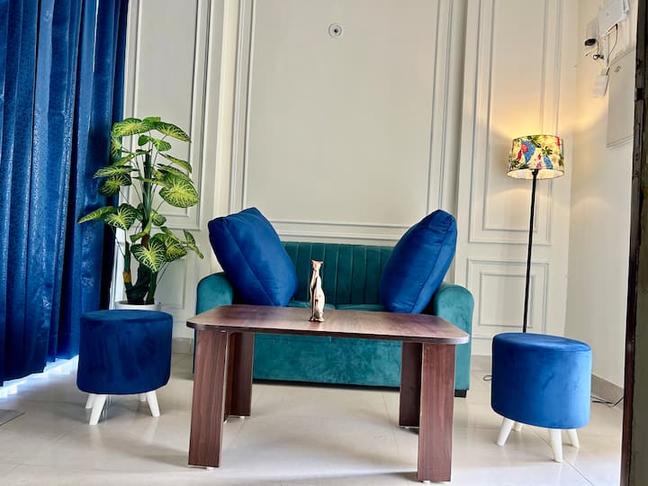 “Blue Bliss Home” Near Gaur City Mall. - Noida