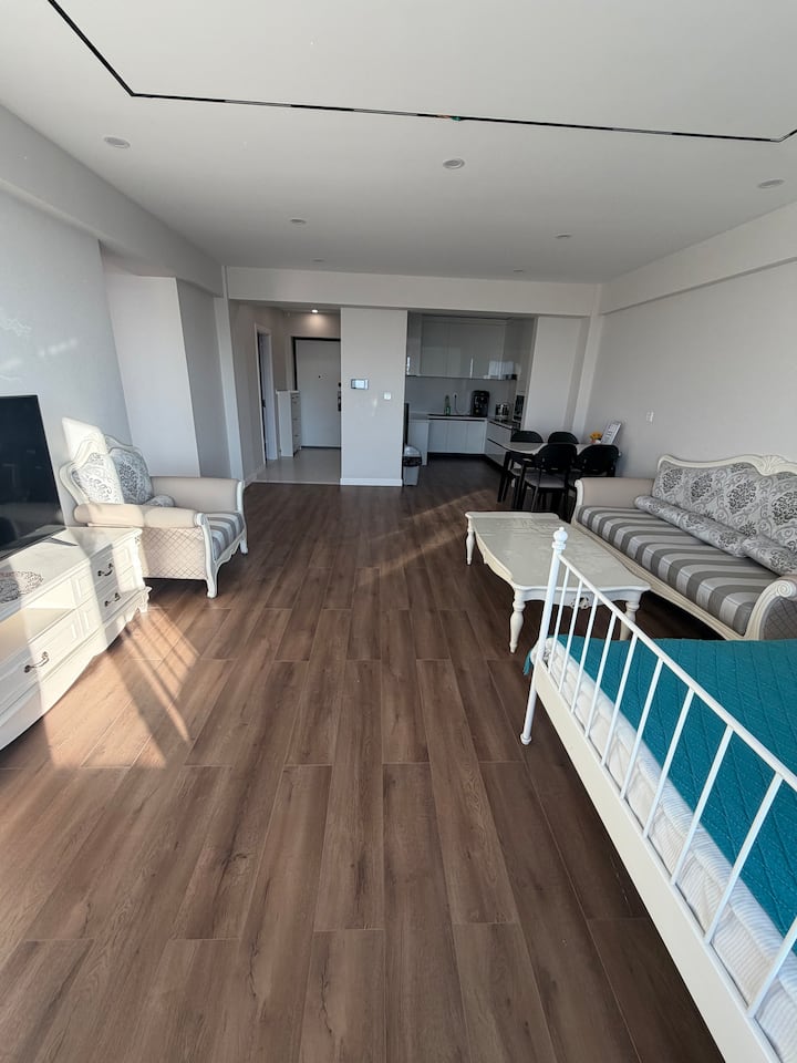 Comfy Apartment With 4 Beds In Consul Residence - Ulaanbaatar