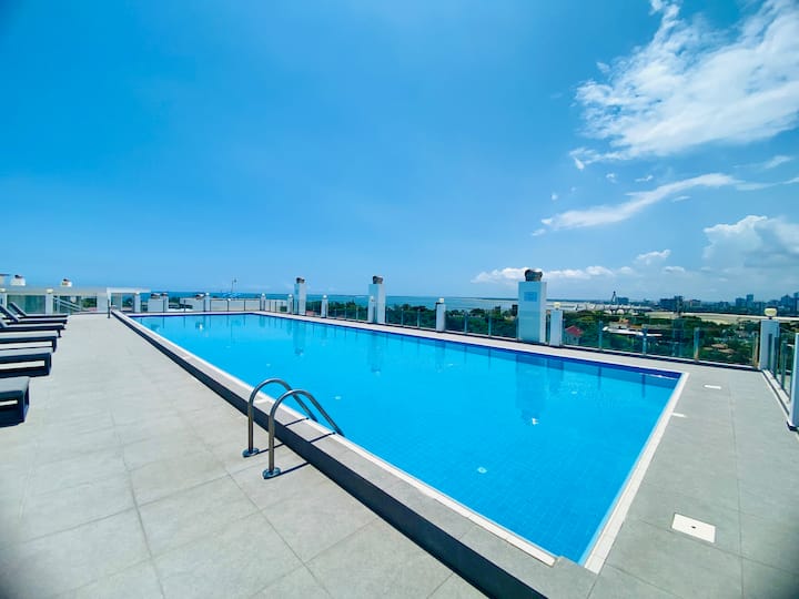 Oysterbay Loft | Rooftop Pool, Generator & Parking - Dar es Salam