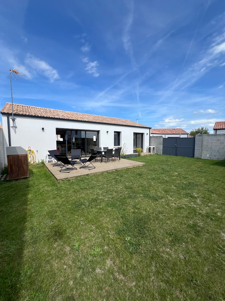 Jolie Maison De Vacances Proche Mer Et Forêt - Fromentine