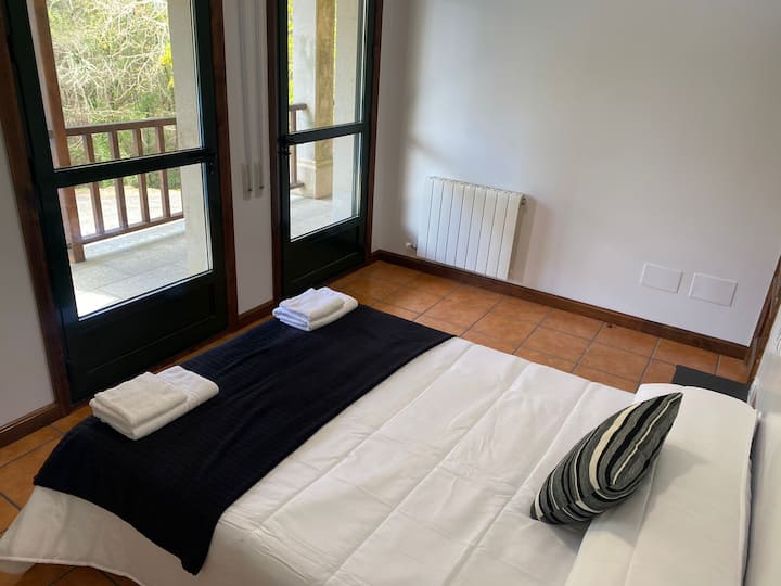 Hab. A9+a8, Baño Privado Y Balcón - A Talangreria - Marín