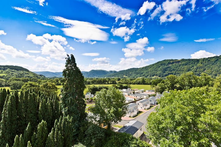 Dog Friendly Holiday Home In The Conwy Valley - Penrhyndeudraeth