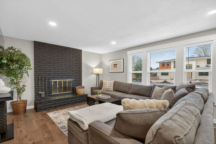 This Is The One • Game Room + Cozy Nights - Hillsboro, OR
