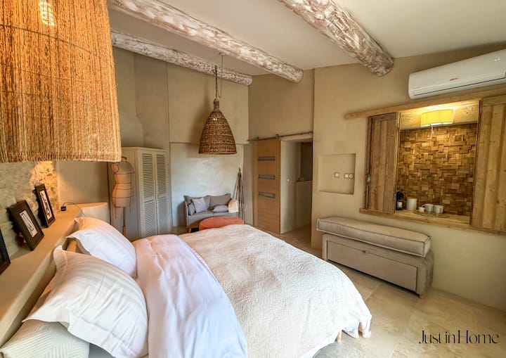 Maison De Village Rénovée, Clim, Sauna, Terrasse - Uzès