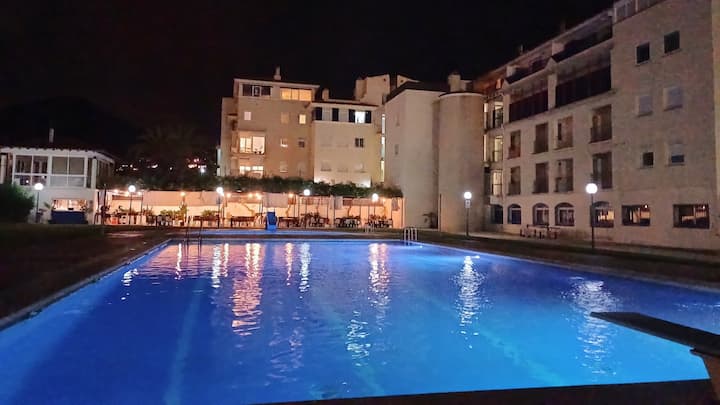 роскошные апартаменты с джакузи и бассейном у моря - Sitges