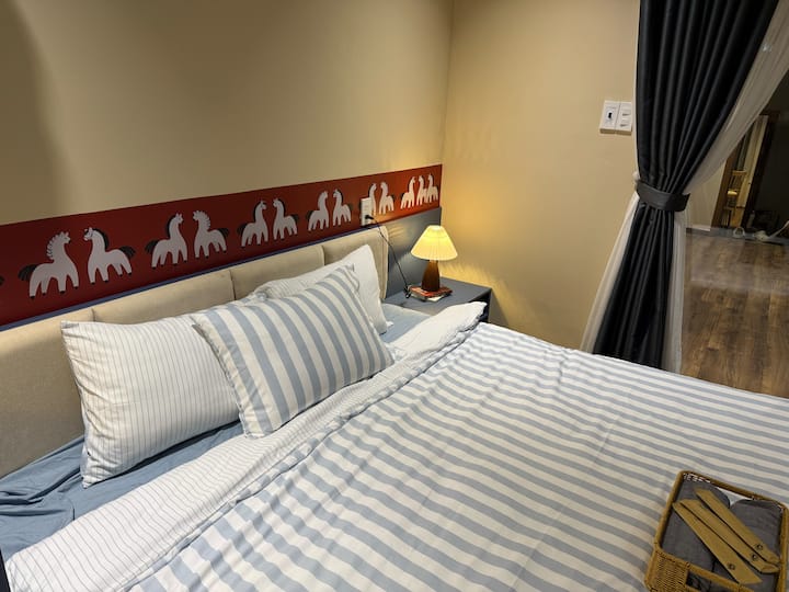 Giảm Giá 25%  - Căn Hộ Có Máy Chiếu -Ban Công Sáng - Đà Nẵng