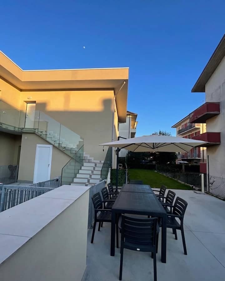 Elegante Appartamento Con Ampio Giardino + Parking - Senigallia