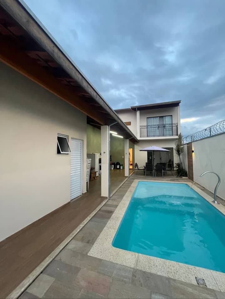 Espaço Cris Para Temporada E Festas, Pousada - Pindamonhangaba