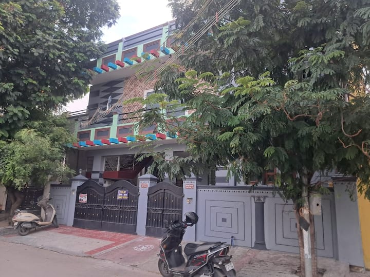 Elite 3bhk Homestay In Prime Madurai - Madurai