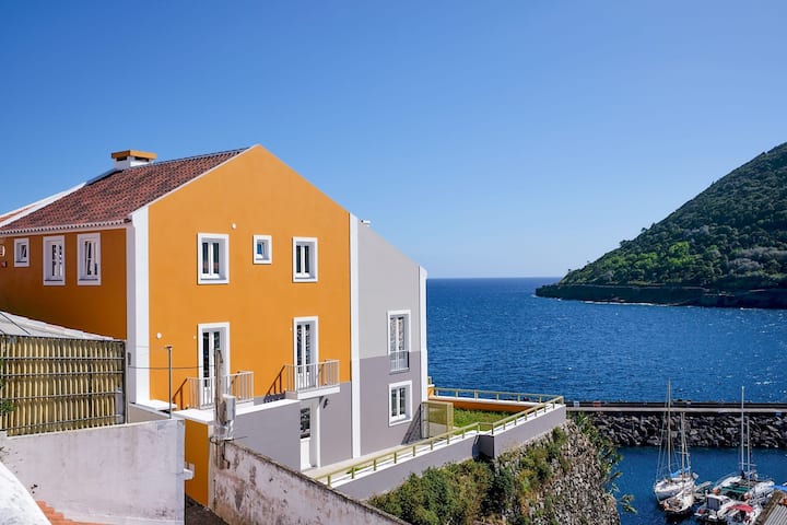 Casa Com Vista Deslumbrante Para O Mar Em Angra - Angra do Heroísmo