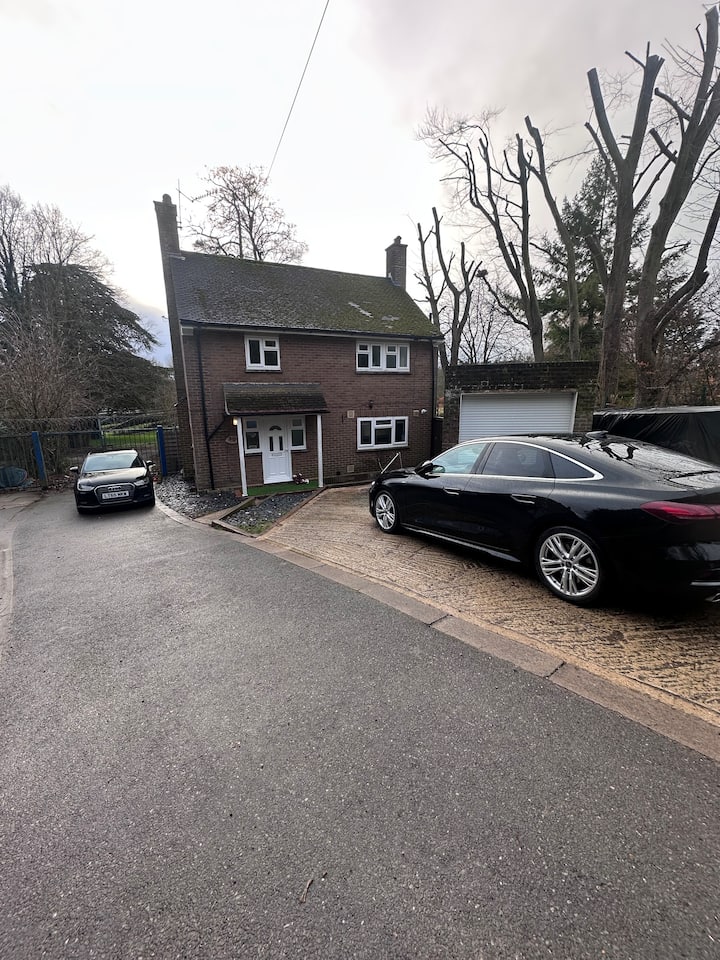 River Gade House- Watford - Watford