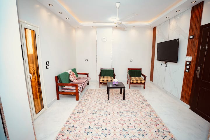 Huge Apartment In Downtown - ルクソール