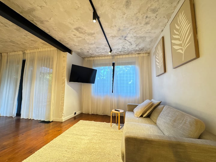 A Beautiful Apartment, Quiet & Close To The Beach - Bundeena