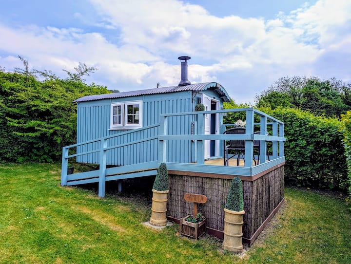 Pamela - The Vintage Shepherds Hut - Maidstone