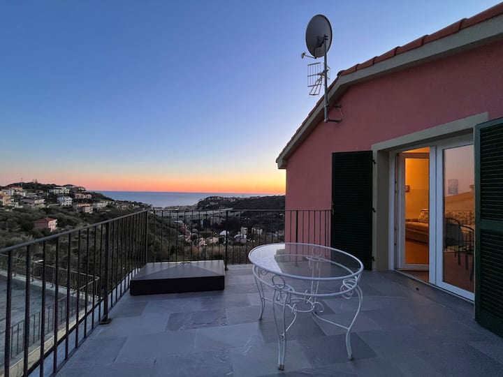 Porzione Di Villetta Indipendente Località Costa - Varazze