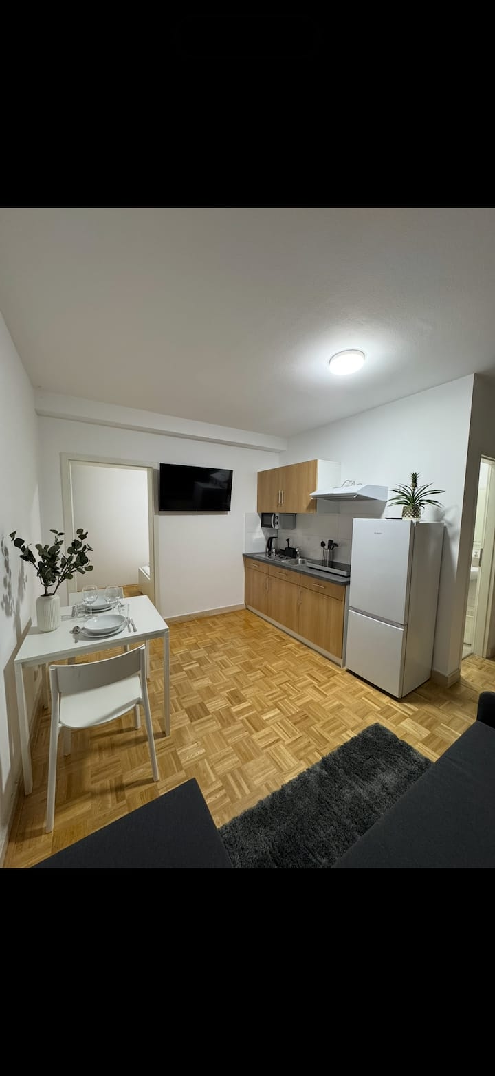 E2 2-zimmer-wohnung In Hamburg-wandsbek - Hamburg