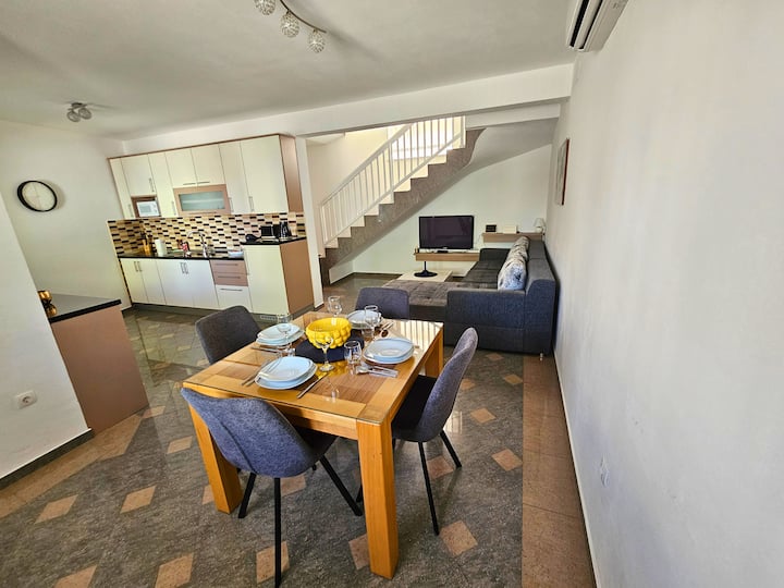 Modern House 2 Bedrooms Only 50m From The Sea - Vir