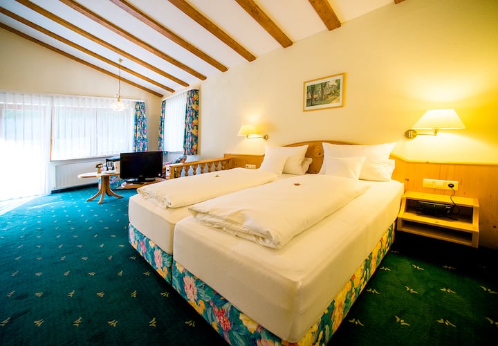 Deluxe-zimmer In Holzschuhs Schwarzwaldhotel - Forbach