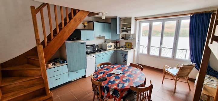 Maison Sur Le Quai De Sauzon Avec Toit Terrasse - Sauzon