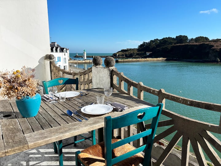 Maison Sur Le Quai De Sauzon Avec Toit Terrasse - Bangor, France