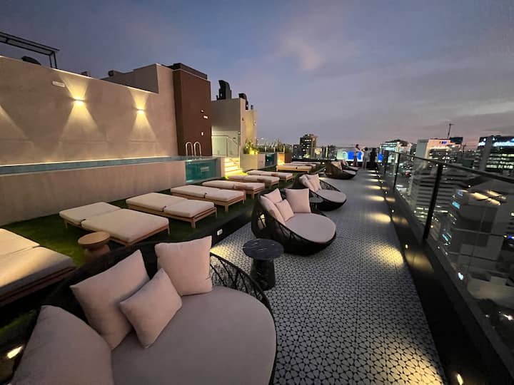 Luxury 1br | Rooftop Skyline Pool San Isidro - Peru