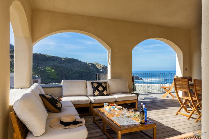 Villa En Bord De Mer à Centuri, Plage à 30 Sec - Centuri