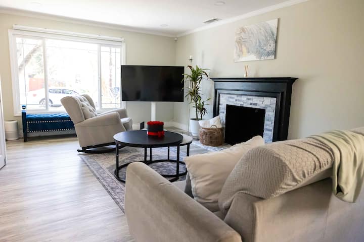 Traveling Professional Dream Home - 4 Bd / 2.5 Br - Concord, CA