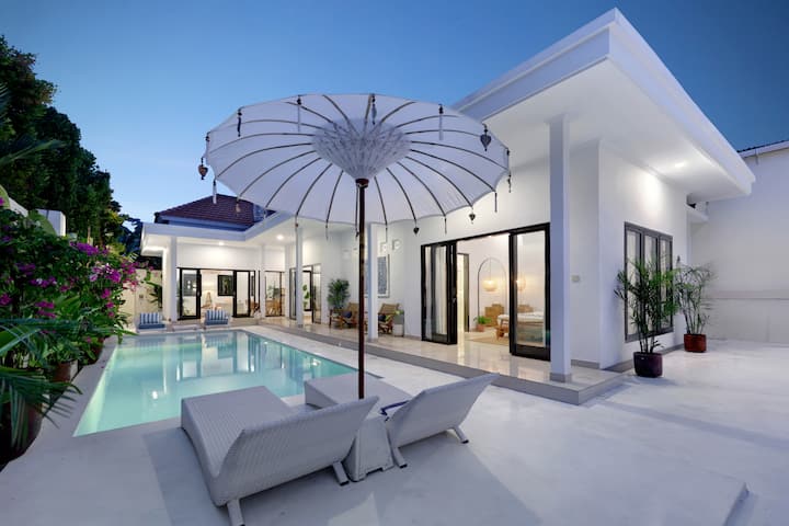 2br Tropical Private Pool Villa In Central Canggu - Australia