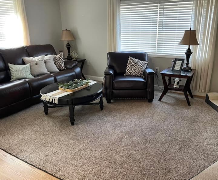 Tangled Roots Hideaway! - Sandy Lake, PA