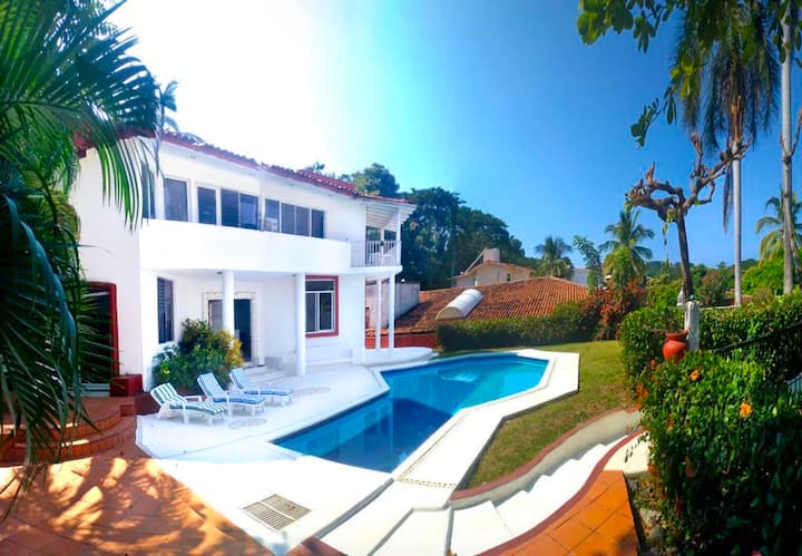 Casa Privada Ixtapa, Alberca, Gran Jardín, 16 Pax - Ixtapa Zihuatanejo