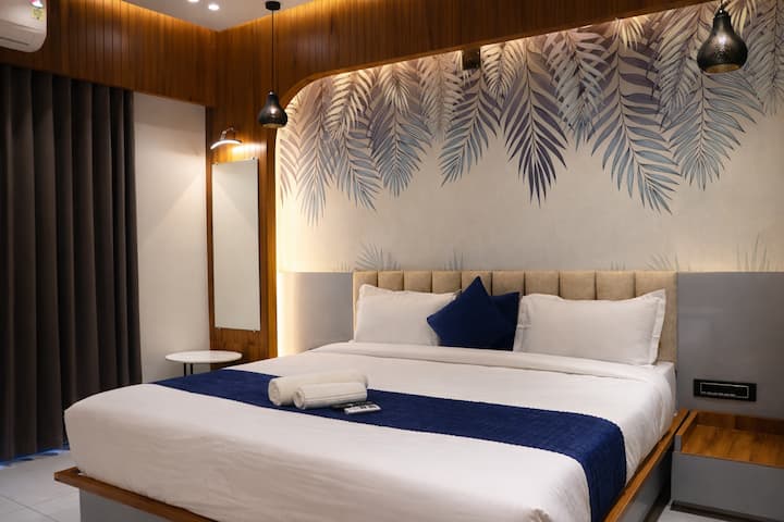 Private Deluxe Room Airbnb At Axon Gidc Sanand - 구자르트