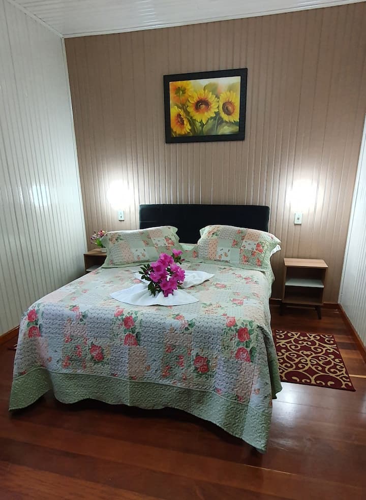 Cabana Hortênsia | Suíte | Lareira | Pátio - Gramado