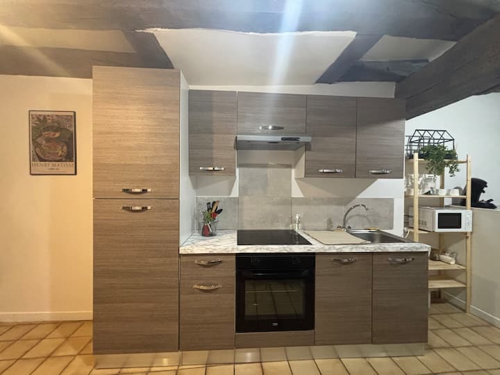 Appartement Plein Centre-ville Avec Parking à 50 M - Bourg-en-Bresse