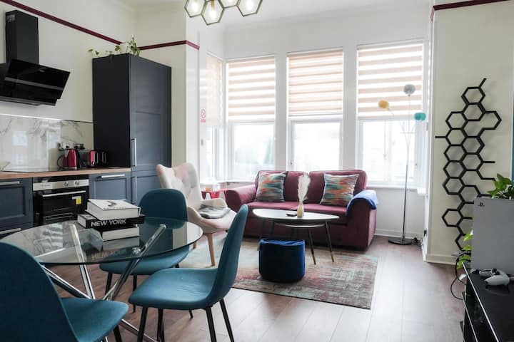 Luxury 1br Apartment In Southend-on-sea - Parking - Southend-on-Sea