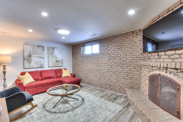 Comfortable Private 1-bedroom Apartment W/ Parking - Brossard