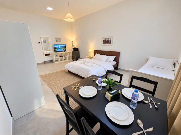 Studio For 4 Nr Dwtc & Max Metro · Free Parking - Dubai