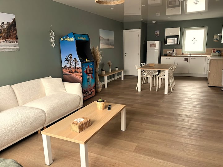 Malibu - Suite Dans Résidence Avec Piscine - Maubeuge