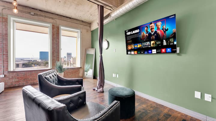 Downtown Dallas 3br Home | Pool, Gym & Oasis - Cedars - Dallas