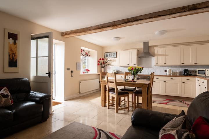 Kitty Cottage - At Webbington Farm - Weston-super-Mare