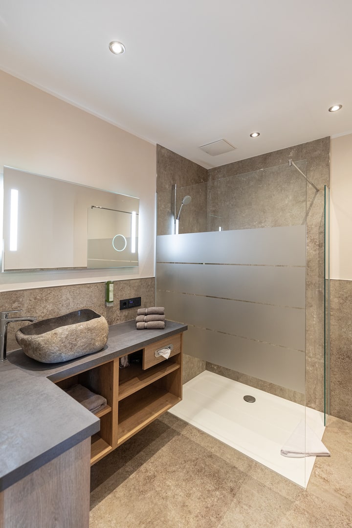 Top 2; Gemütliches Stadt -Apartment Mit Garten - Salzburg