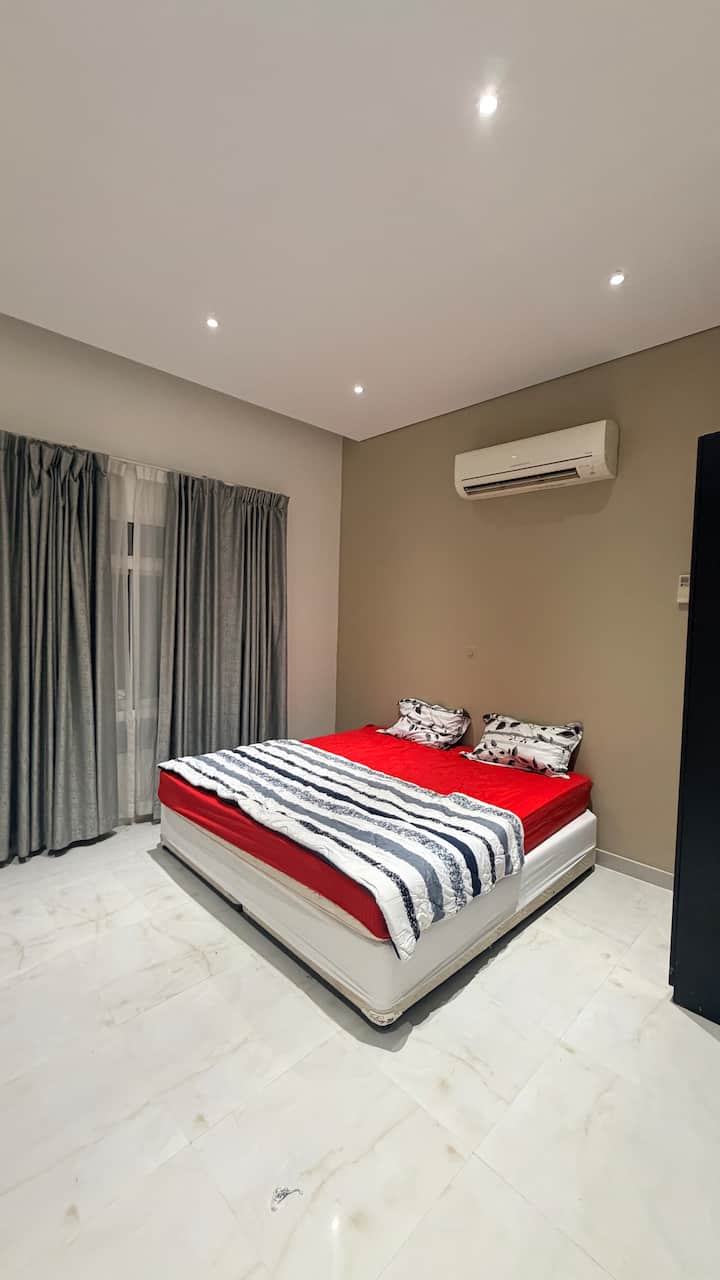 Spacious Private Suite W/ Wifimodern Private Room - Abou Dabi