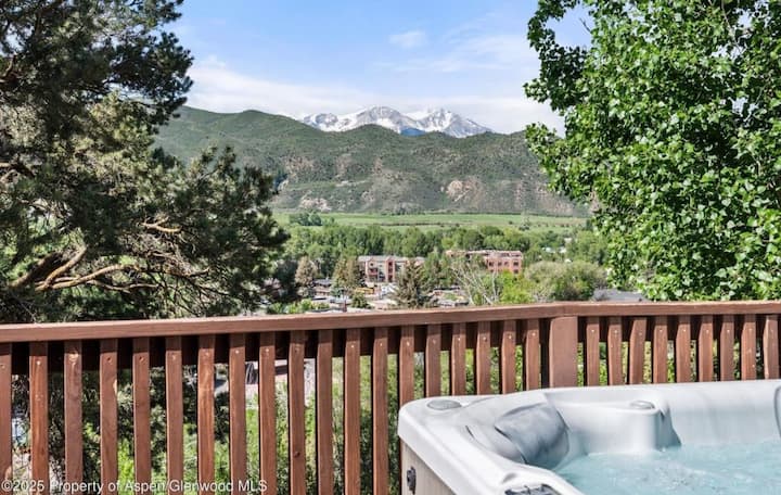 Walk To Town Basalt Home - Basalt, CO